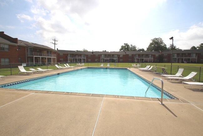 Compton Lake Apartments - Mount Healthy, OH | Apartments.com