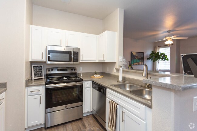Pinnacle Mountain View - Apartments in Clearfield, UT | Apartments.com