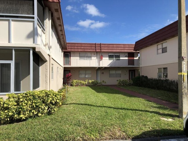 1/1.1 Condo in Kings Point - Condo for Rent in Delray Beach, FL ...