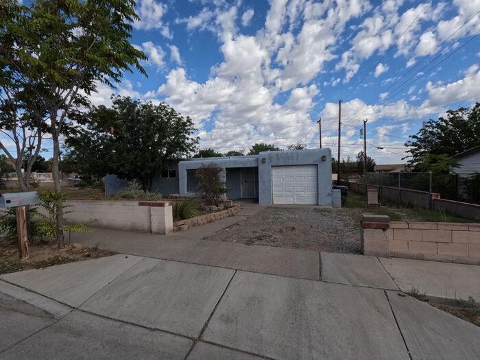 10123 Jenaro St SW, Albuquerque, NM 87121 - House Rental in Albuquerque ...