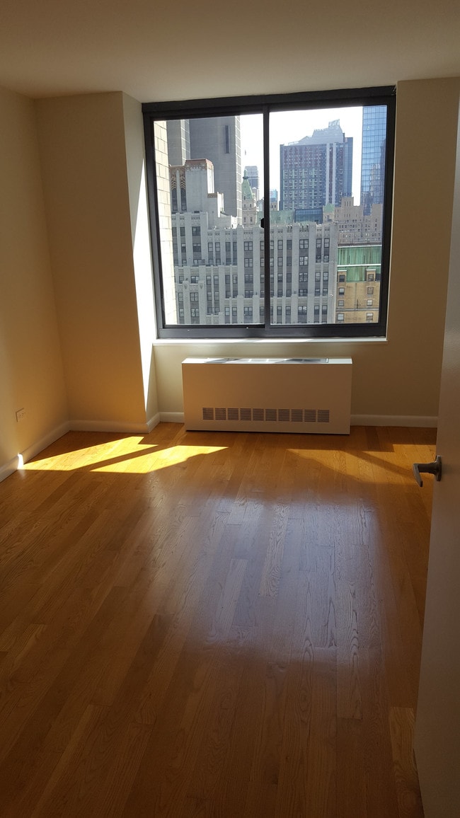 The Ritz Plaza Rentals - New York, NY | Apartments.com