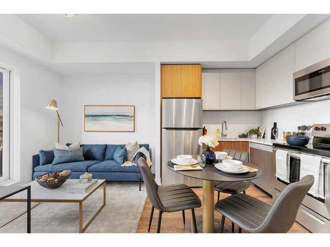 The Towns on Danforth Apartments - 35 Danforth Rd Toronto, ON ...