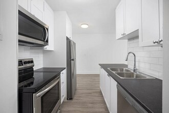 Hamilton Downtown C Apartments for Rent with a Walk-In Closet ...