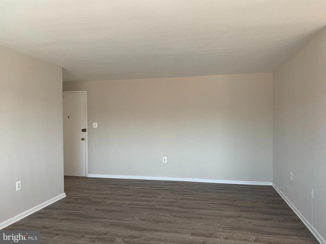1300 S Arlington Ridge Rd Unit 307, Arlington, VA 22202 - Room for Rent ...