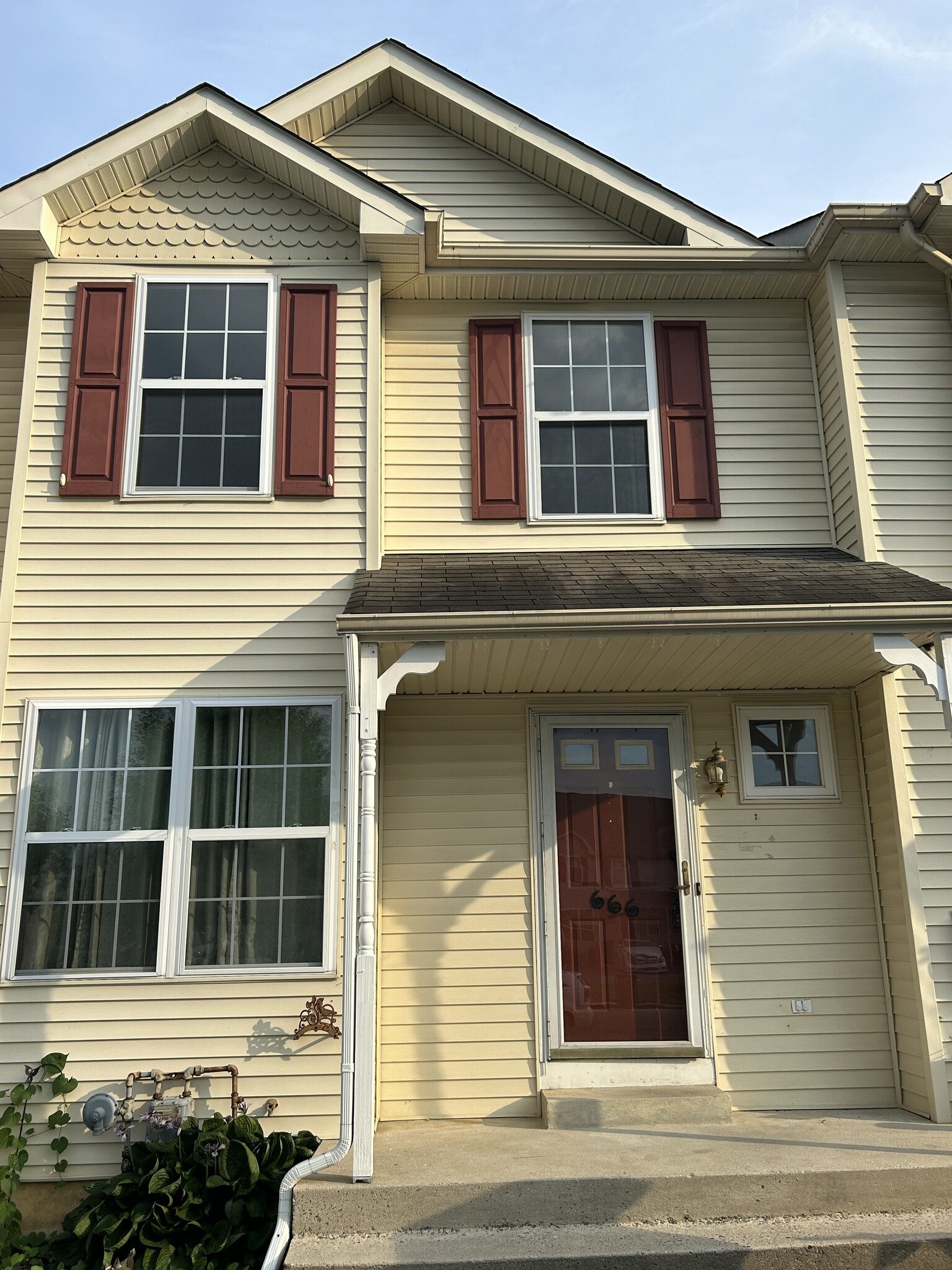 666 Walnut Tree Dr, Blandon, PA 19510 - Townhome Rentals in Blandon PA ...
