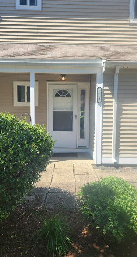 302 Dongary Rd, Easton, MA 02375 - Townhome Rentals in Easton MA ...