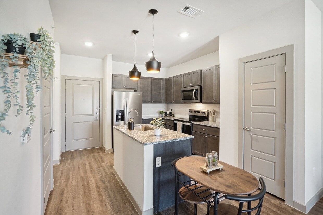 The Laredo - 1555 W Us 380 Decatur, TX 76234 | Apartments.com