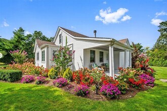 Lilac Farms Apartments for Rent with Parking - Westhampton Beach, NY ...