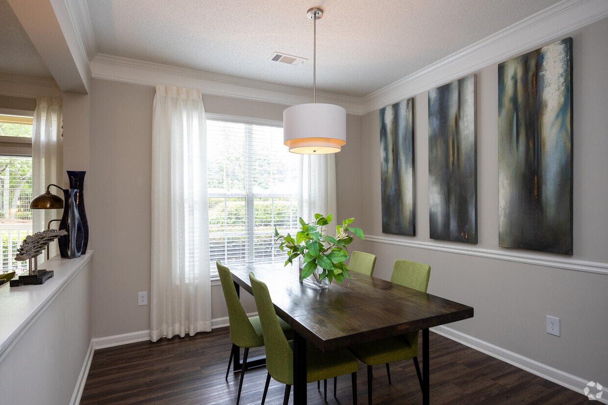 Woodhaven at Park Bridge Apartments - 15000 Parkview Ln Alpharetta, GA ...