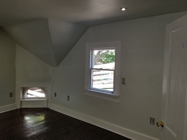 1436 S 2nd St Unit 1436-3, Louisville, KY 40208 - Room for Rent in ...