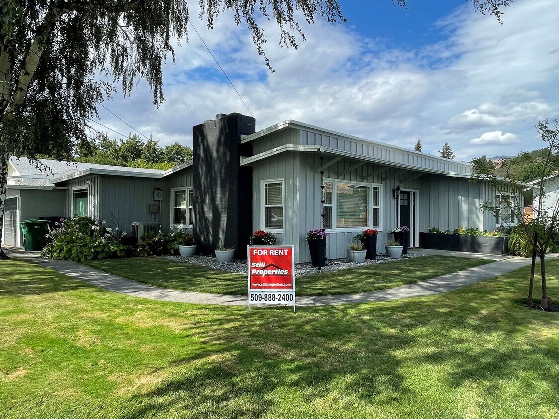 206 W Peters St, Wenatchee, WA 98801 - House Rental in Wenatchee, WA ...