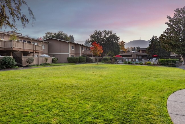 Country Club Apartments - Apartments in Santa Rosa, CA | Apartments.com