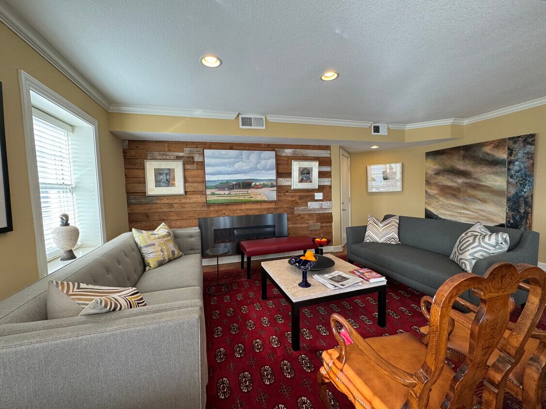 514 E 44th St Unit 3, Kansas City, MO 64110 - Condo for Rent in Kansas ...