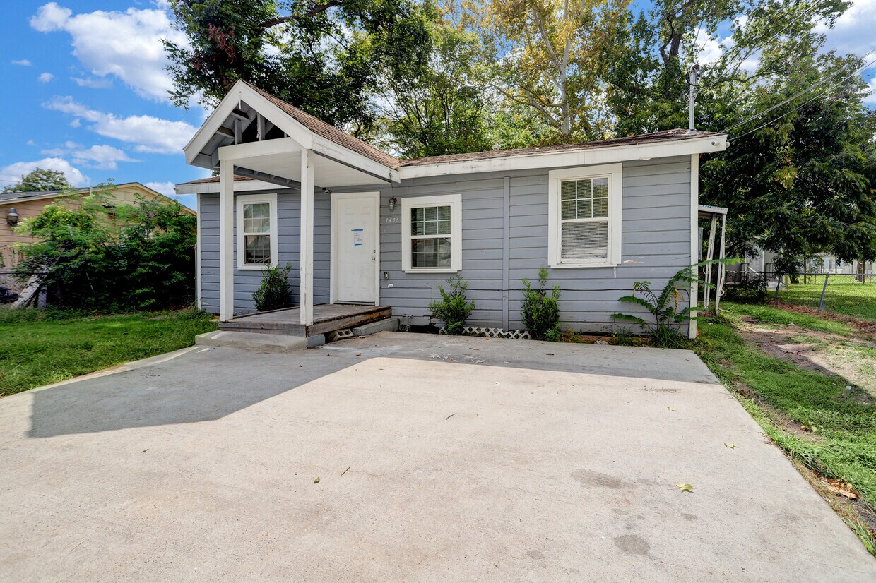 7438 Bywood St, Houston, TX 77028 - House Rental in Houston, TX ...