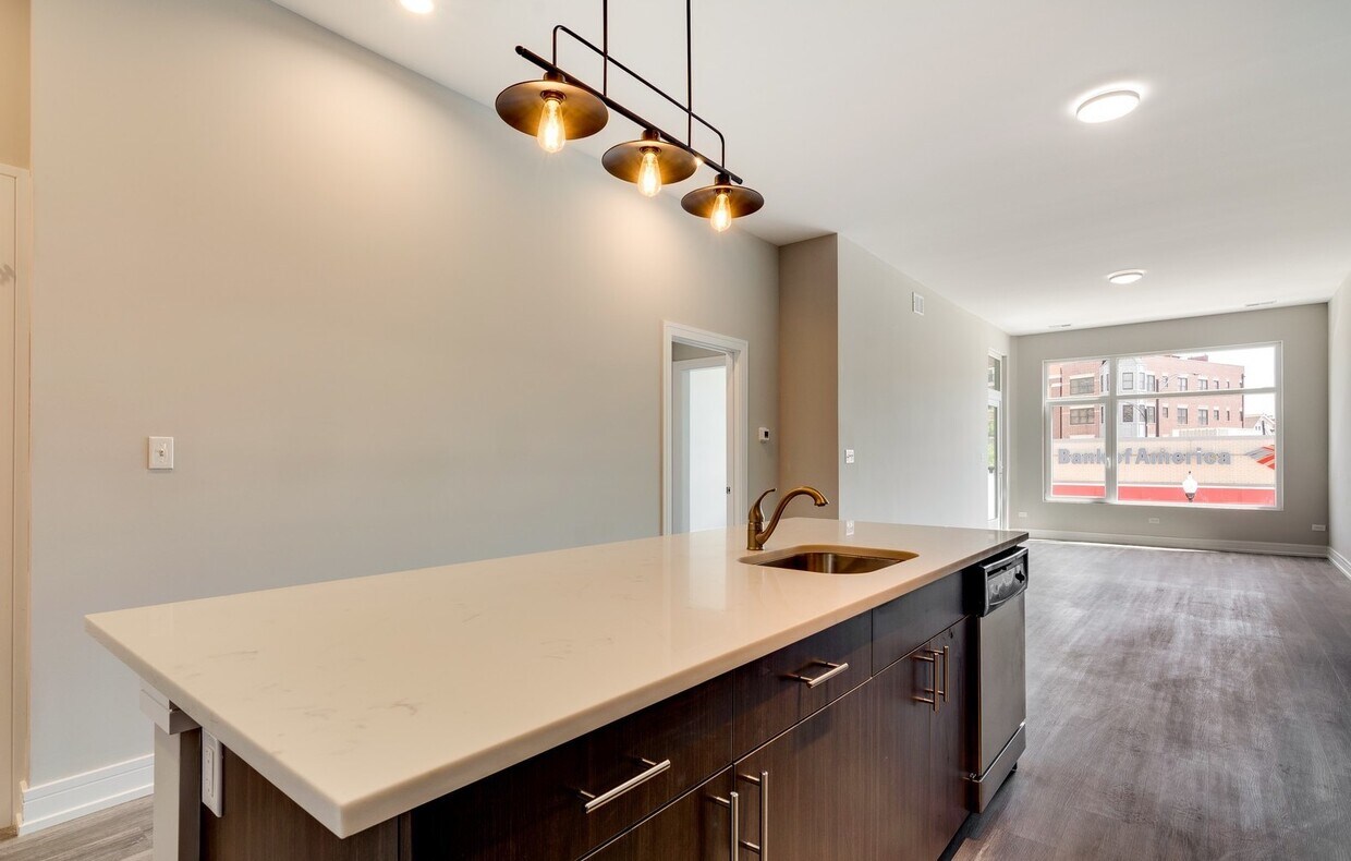 3220 N Lincoln - Apartments in Chicago, IL | Apartments.com