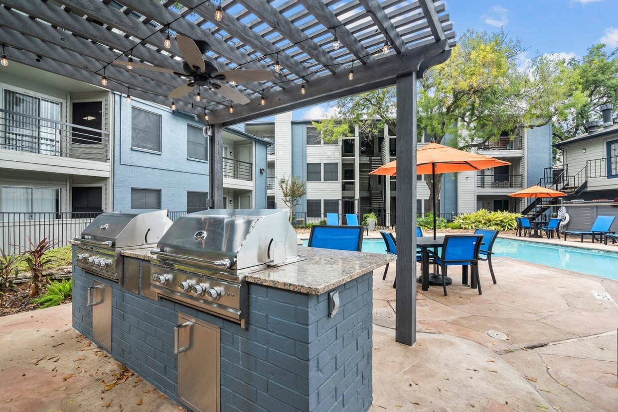 The Huxley at Medical Center - 8410 W Bartell Dr Houston, TX 77054 ...