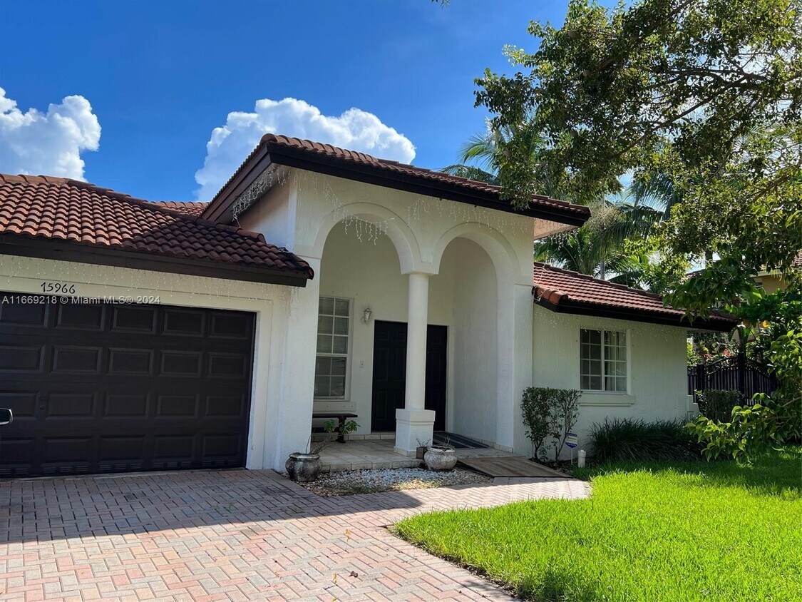 15966 SW 98Th St, Miami, FL 33196 - House Rental in Miami, FL ...