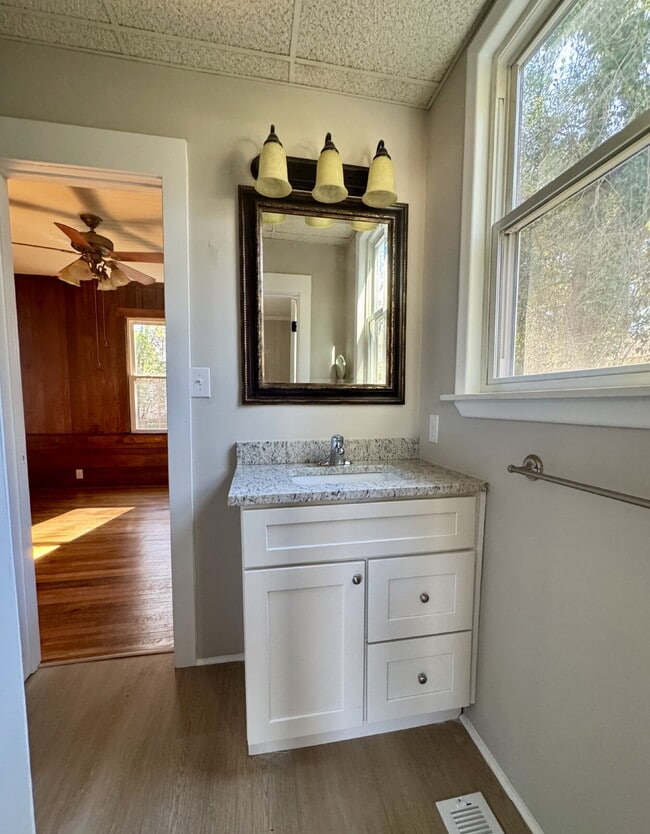 1308 Swift St, Perry, GA 31069 - Room for Rent in Perry, GA ...