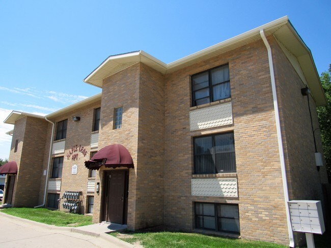 Maple Leaf Apts. Apartments - Omaha, NE | Apartments.com