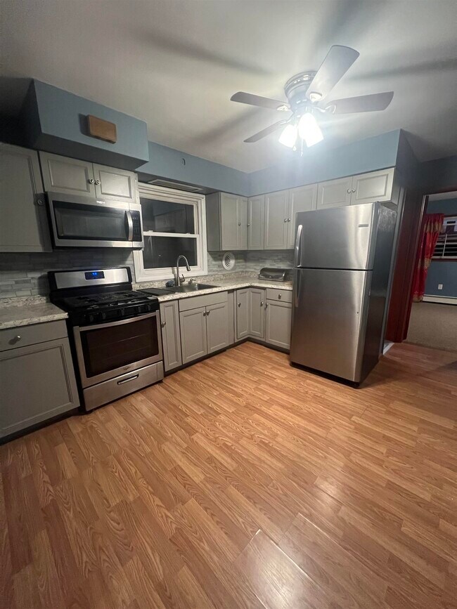 221 Cator Ave, Jersey City, NJ 07305 - House Rental in Jersey City, NJ ...