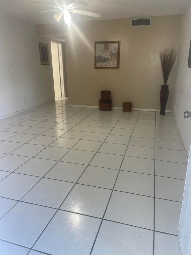 3300 Springdale Blvd Unit M118, Palm Springs, FL 33461 - Condo for Rent ...