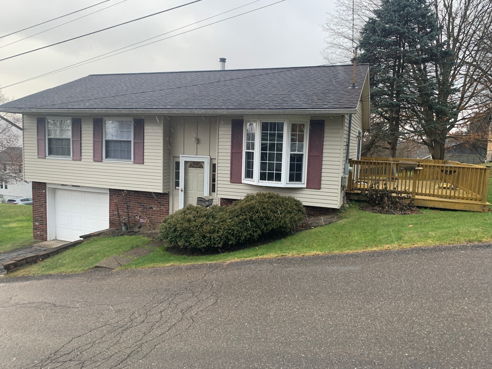 700 Hiland Ave, Coraopolis, PA 15108 - House Rental in Coraopolis, PA ...