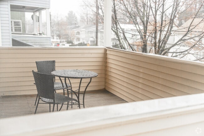 Behind the Rocks Apartments for Rent - Hartford, CT - 1 Rentals ...