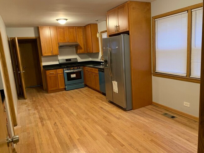 4221 S Mozart St, Chicago, IL 60632 - House Rental in Chicago, IL ...