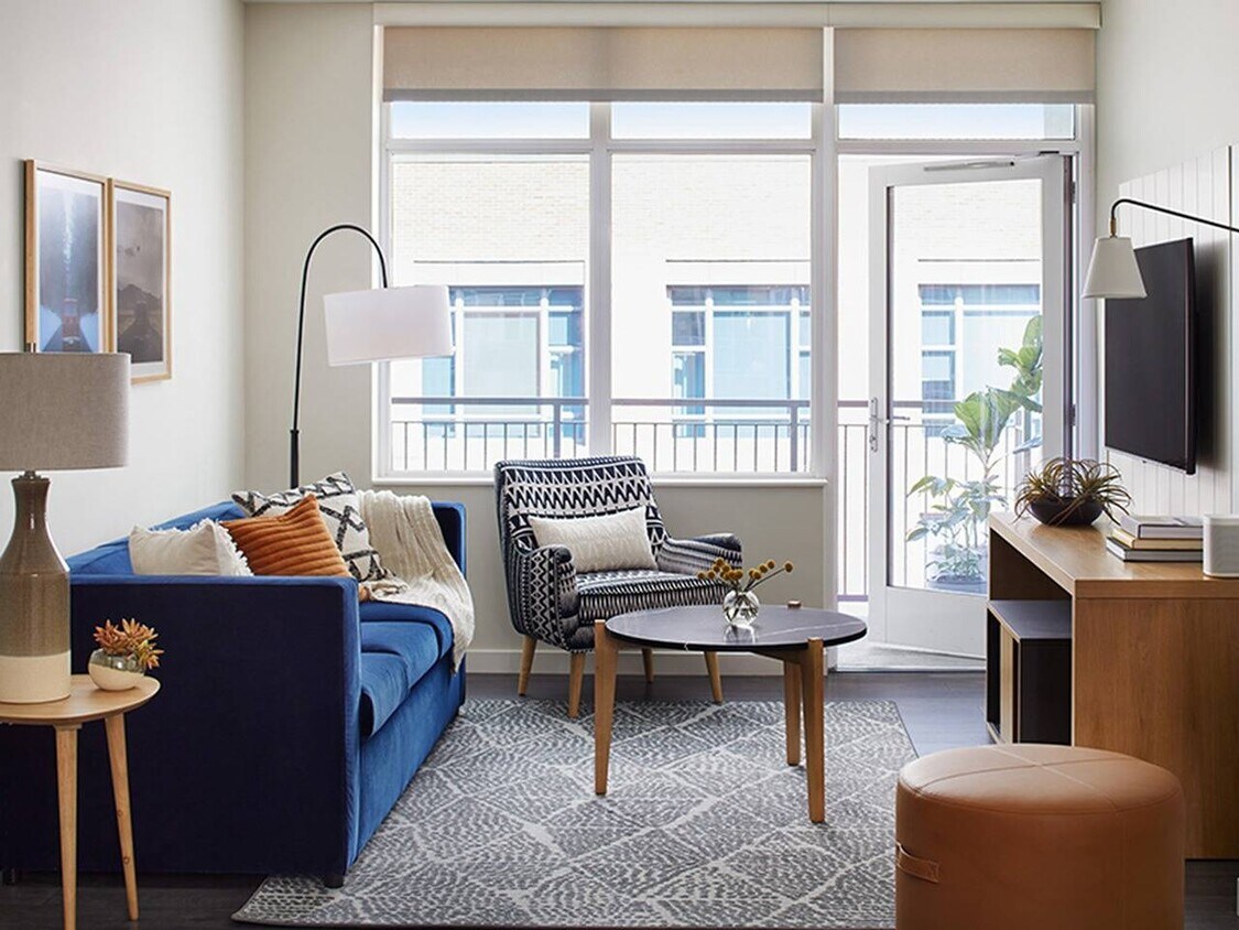 Sentral Union Station Apartments - 1777 Wewatta St Denver, CO ...