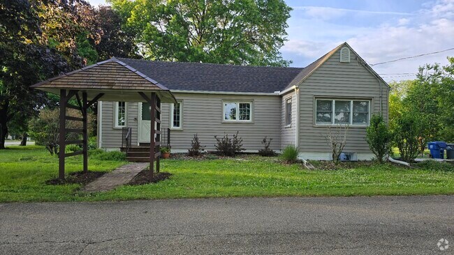 Deer Ridge Apartments for Rent with Hardwood Floors - Bettendorf, IA ...