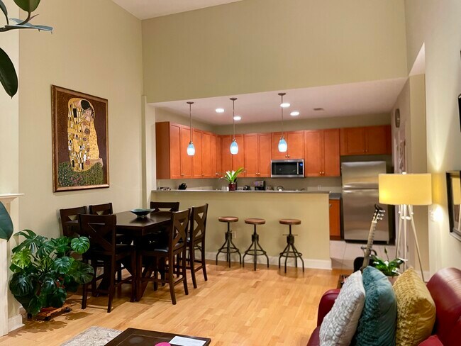 Oakridge Village Houses for Rent with High Ceilings - North Andover, MA