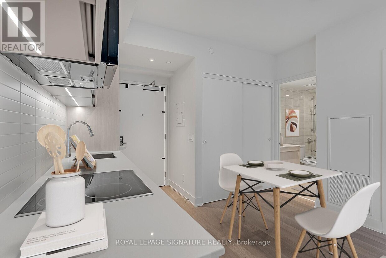 8 Cumberland St Unité 2809, Toronto, ON M4W 1A1 - Appartement à Louer à ...