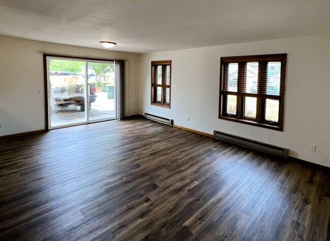 213 Ash Street, Sauk City, WI 53583 - 213 Ash Street Sauk City, WI ...