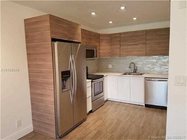 The Falls of Inverrary - Apartments in Lauderhill, FL | Apartments.com