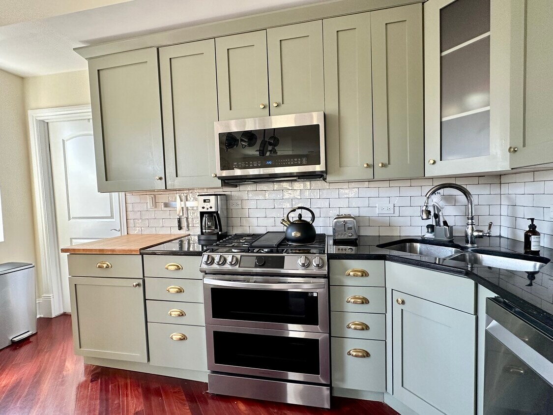 4704 N Winthrop Ave Unit 3A, Chicago, IL 60640 - Condo for Rent in ...