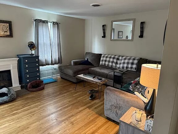 809 Route 25A, Rocky Point, NY 11778 - Townhome Rentals in Rocky Point ...