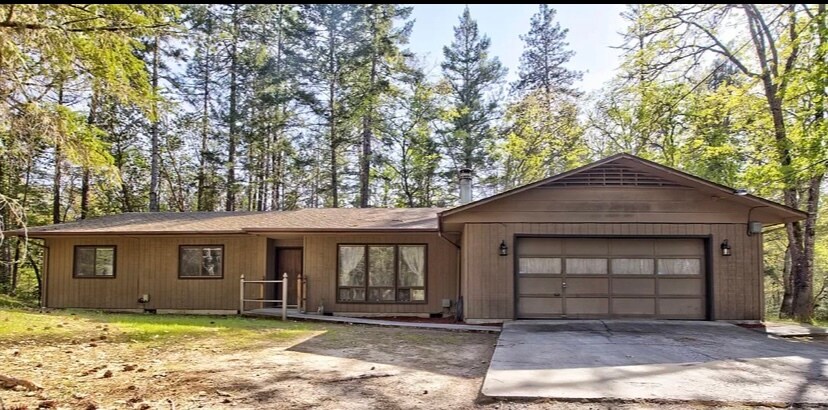 2005 Stringer Gap Rd, Grants Pass, OR 97527 - House Rental in Grants ...