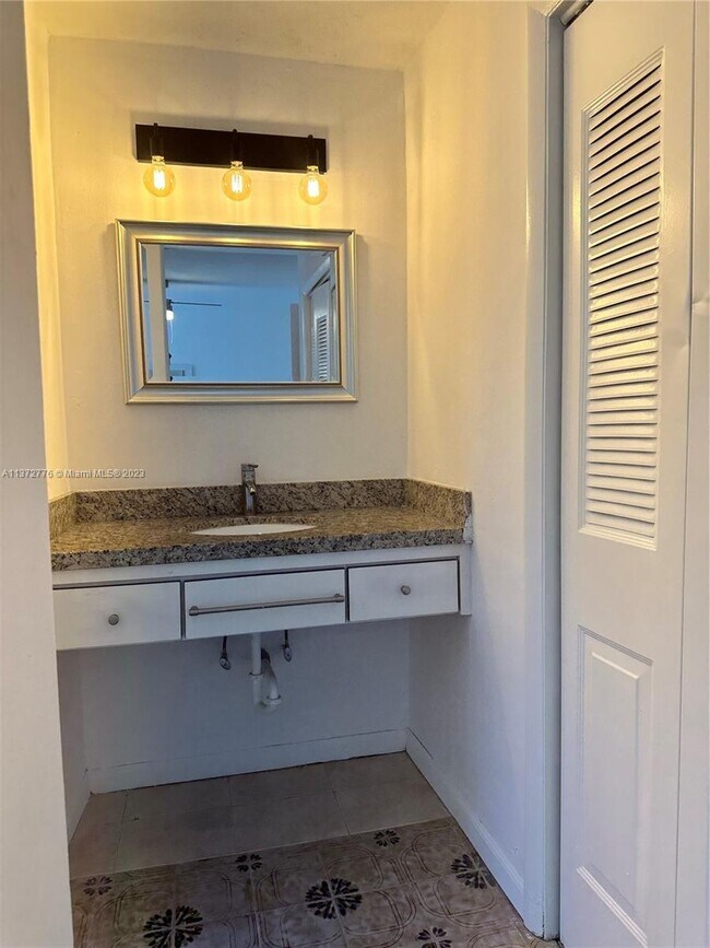 237 SW 13th St Unit 104, Miami, FL 33130 - Condo for Rent in Miami, FL ...