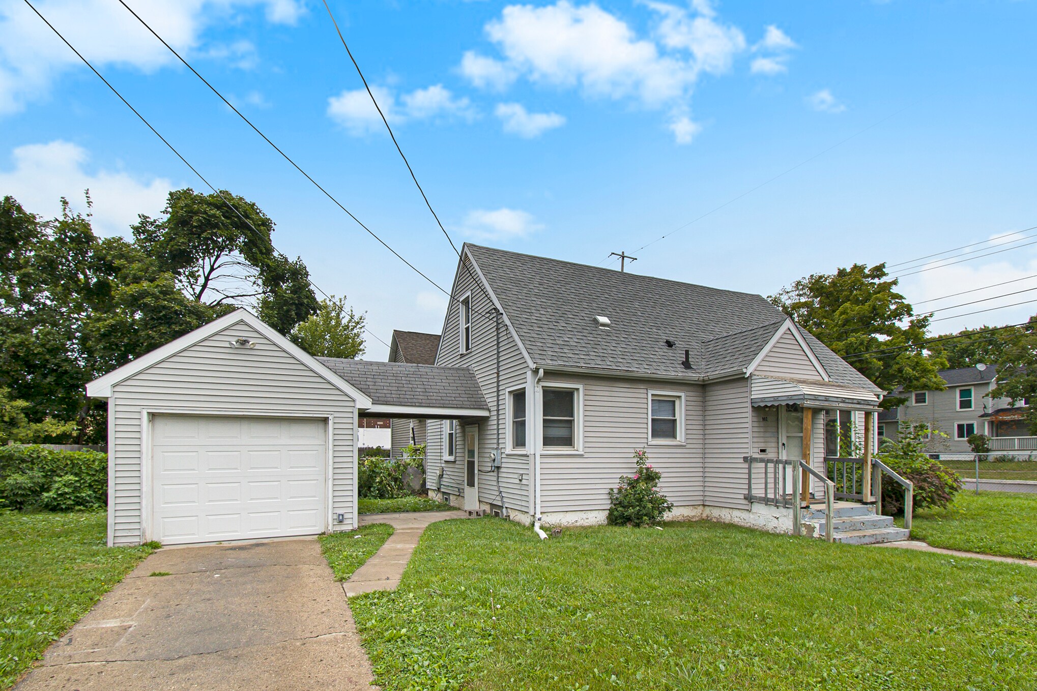 902 W Lapeer St, Lansing, MI 48915 - House Rental in Lansing, MI ...