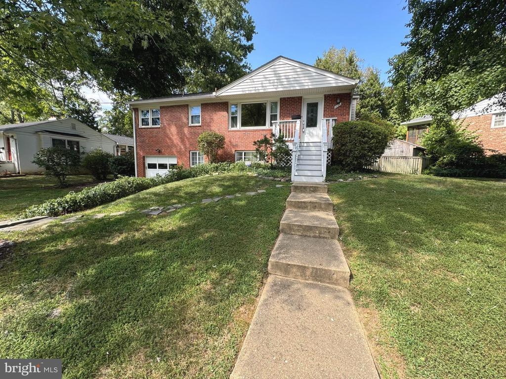 8123 Bainbridge Rd, Alexandria, VA 22308 - House Rental in Alexandria ...