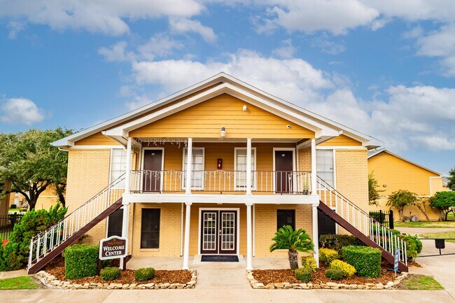 The Park at Vittoria - 12221 Fleming Dr Houston, TX | Apartments.com