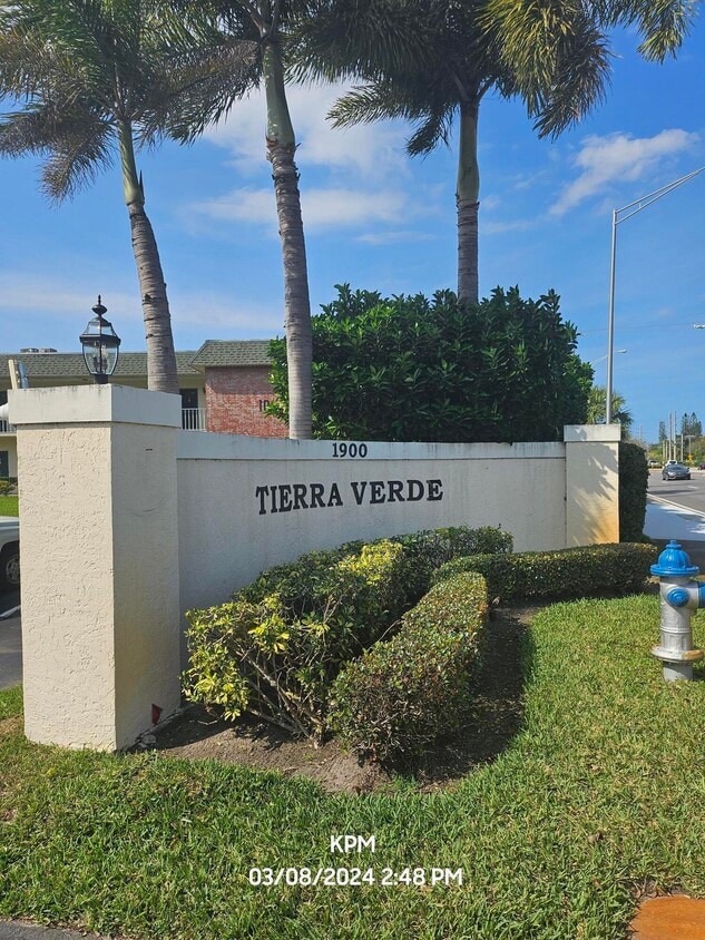 1900 S Kanner Hwy Unit 10-103, Stuart, FL 34994 - Condo for Rent in ...