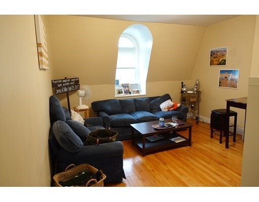 3 Concord Sq Unit #1, Boston, MA 02118 - 3 Concord Sq Boston, MA 02118 ...