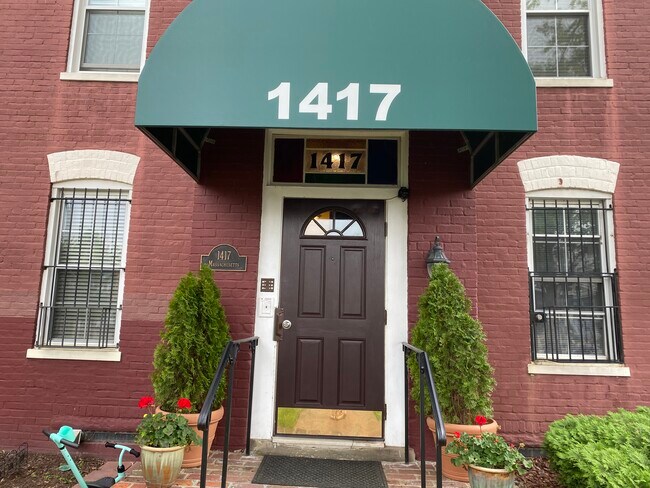 1417 Massachusetts Ave SE Unit 6, Washington, DC 20003 - Condo for Rent ...