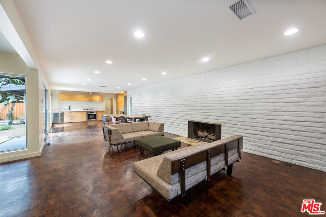 12931 Valleyheart Dr, Los Angeles, CA 91604 - House Rental in Los ...