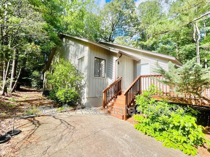 4 Carson Cir, Durham, NC 27705 - House Rental in Durham, NC ...