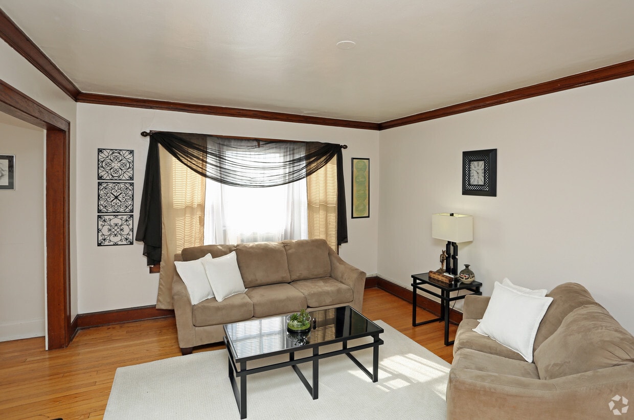Himount Gardens - 2325 N 50th St Milwaukee, WI 53210 | Apartments.com