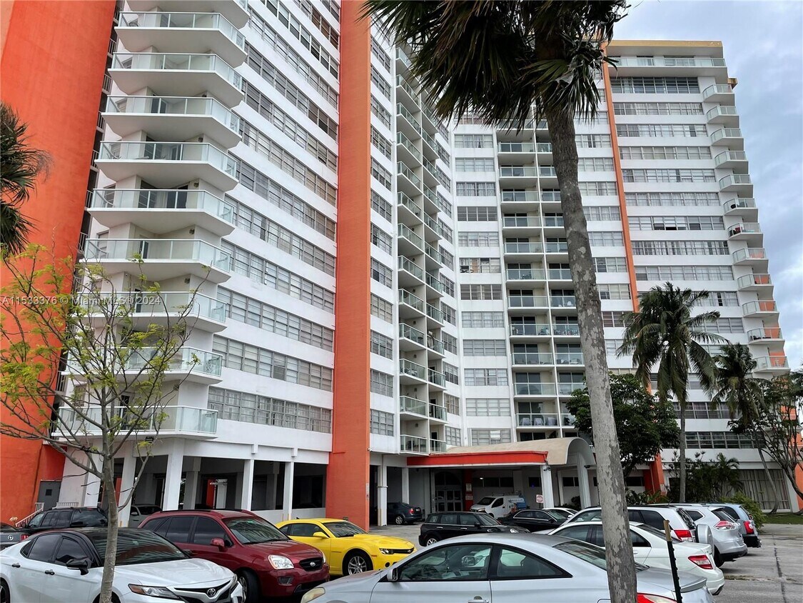 1301 NE Miami Gardens Dr Unit 224W, Miami, FL 33179 - Condo for Rent in Miami, FL | Apartments.com