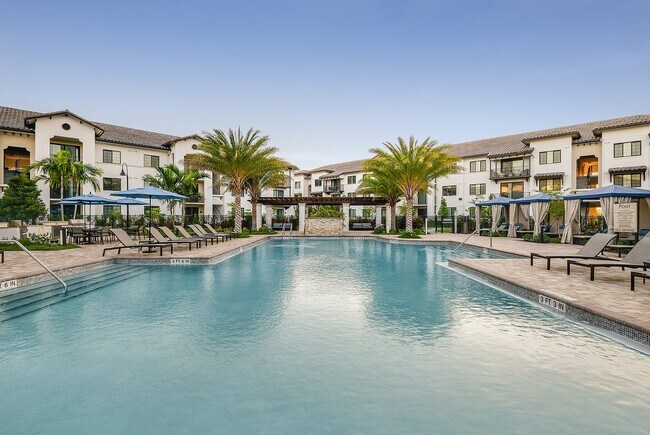 Three Lakes Apartments for Rent with Hardwood Floors - Miami, FL ...