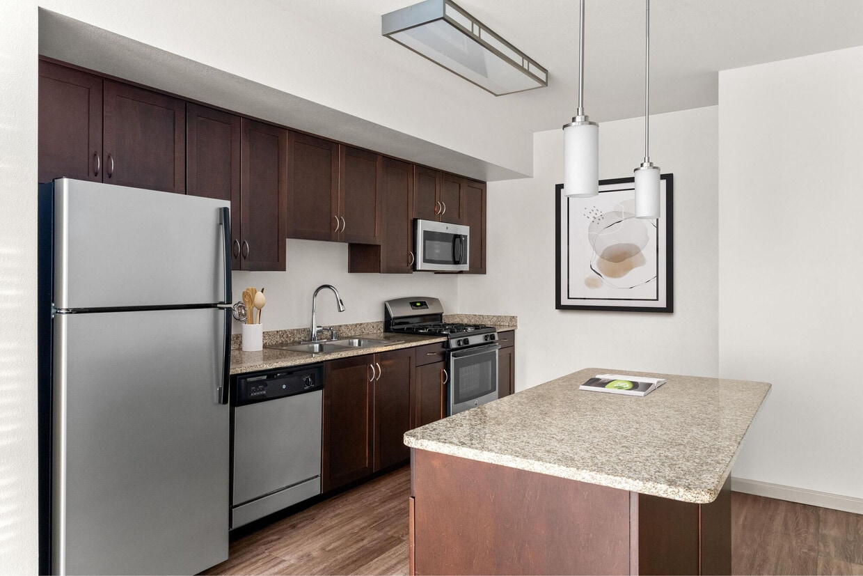 Miro - Apartments in Santa Fe Springs, CA | Westside Rentals